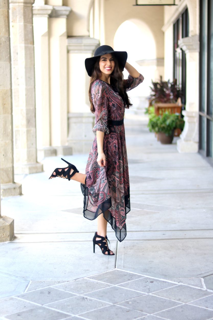 Boho Chic : Bohemian Style with Paisley Print - Naomi Noel Style